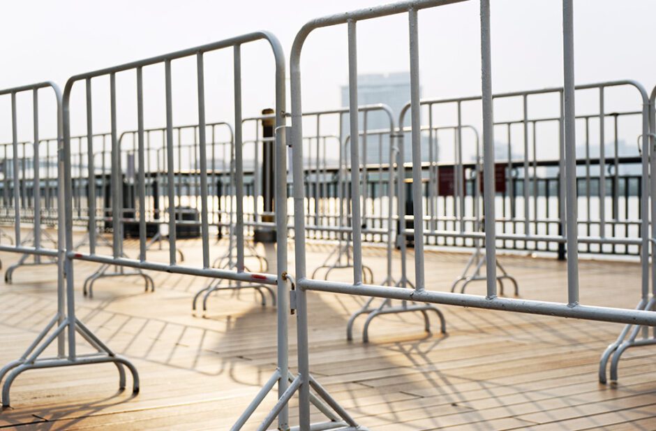 How to Choose the Right Type of Temporary Fencing - Mobile Fence Inc